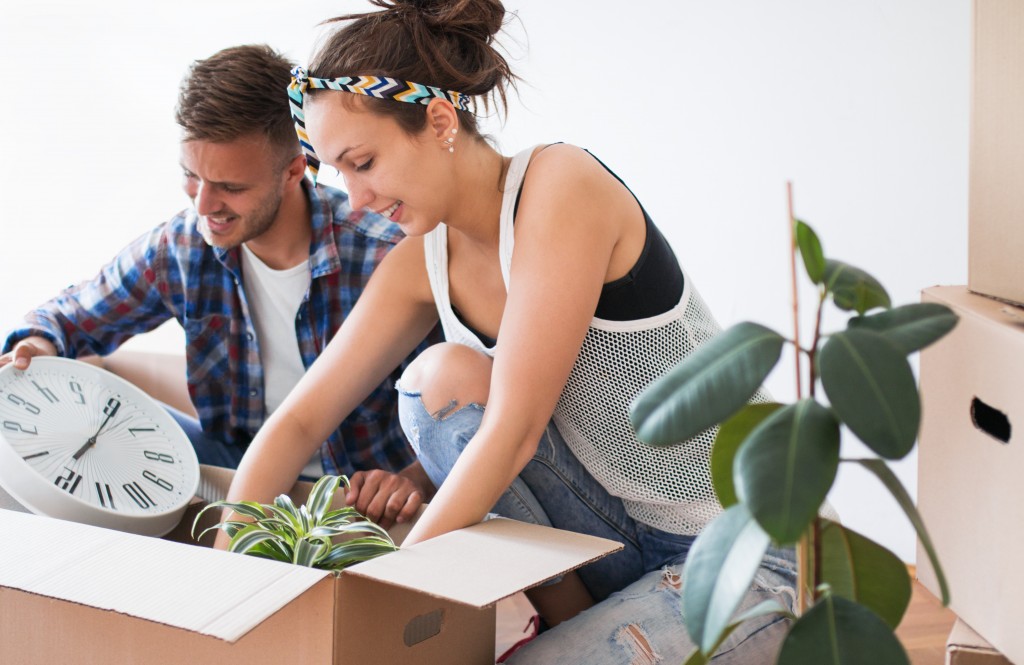 3 Ways to Make Moving Homes Easier for Teens | Resilver